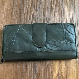 Guang Tong - Poshmark